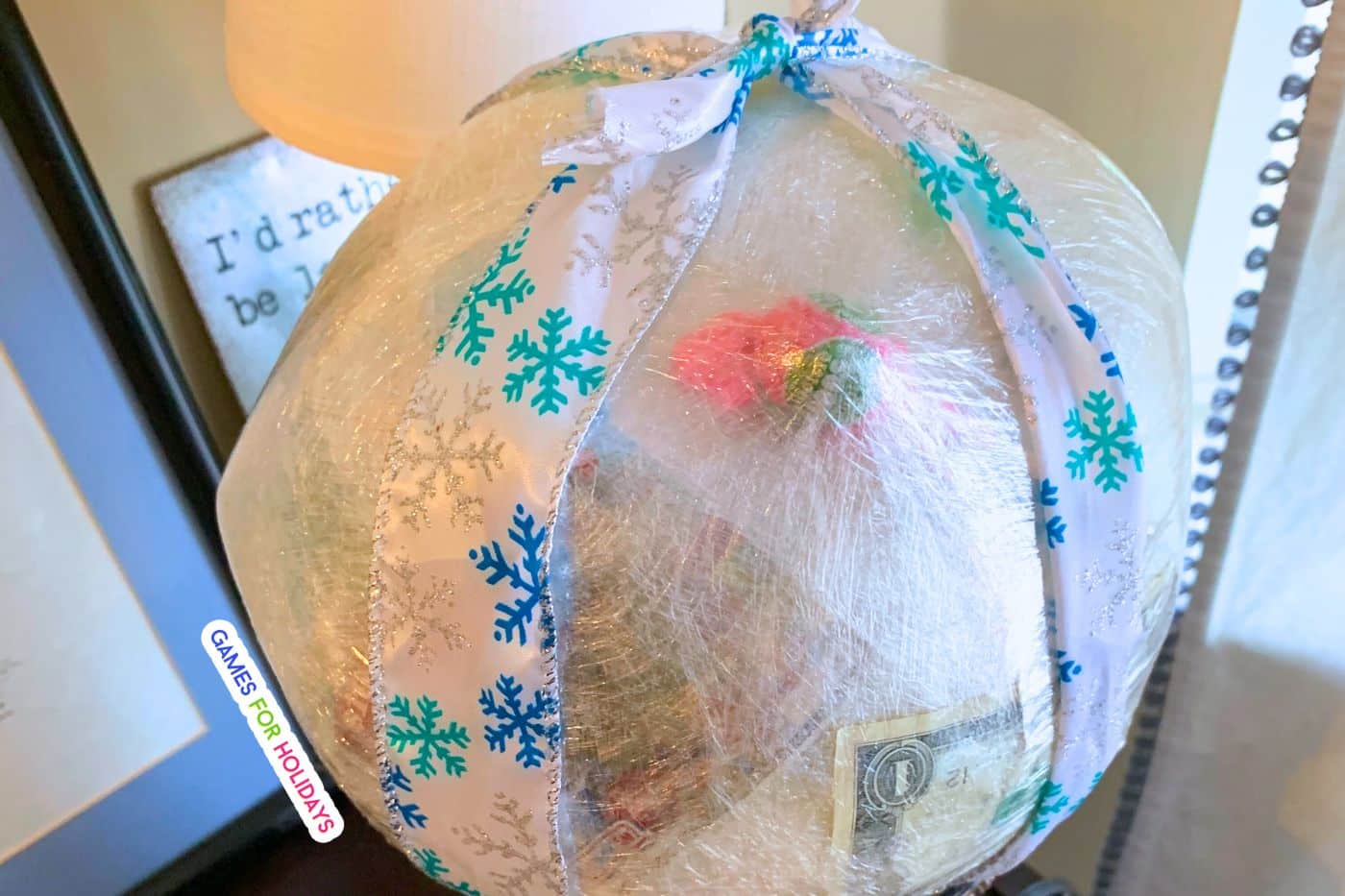 SKIP GIFT EXCHANGE GAMES! Play The Saran Wrap Ball Game For Christmas ...